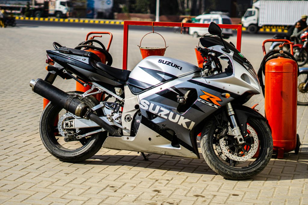 Erek Erek Ban Sepeda Motor Pecah: Makna dan Tafsirnya dalam Tradisi ...